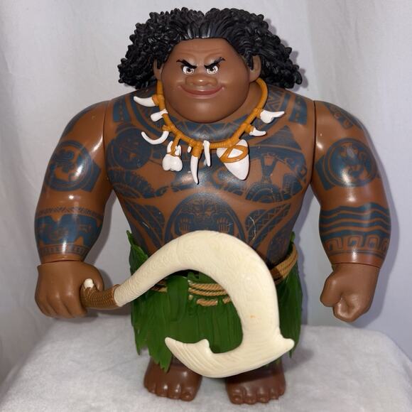 Disney | Toys | Moana Maui The Demigod Disney 1 Pvc Figure W Magic Fish ...